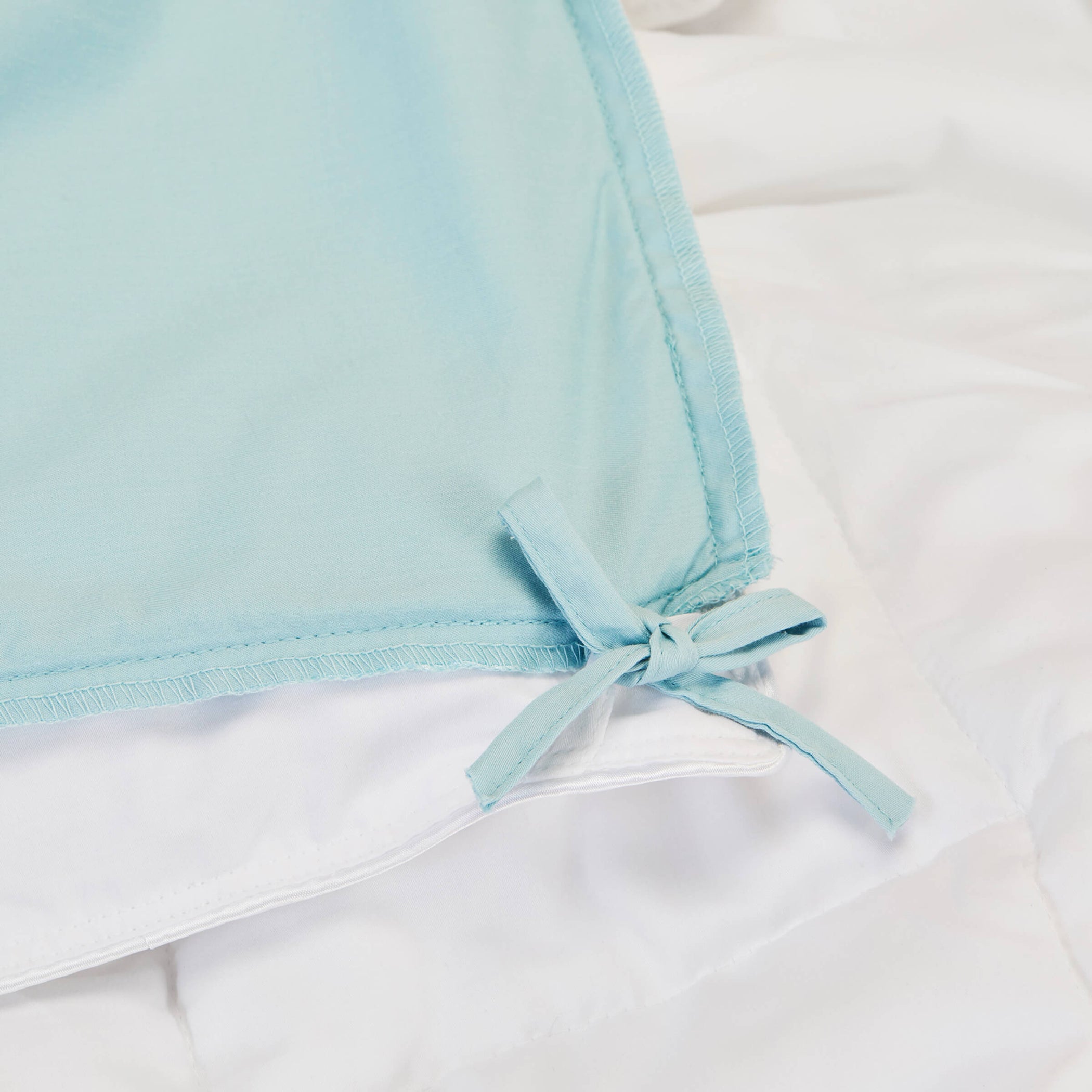 Lightweight Cooling Comforter | Slumber Cloud®